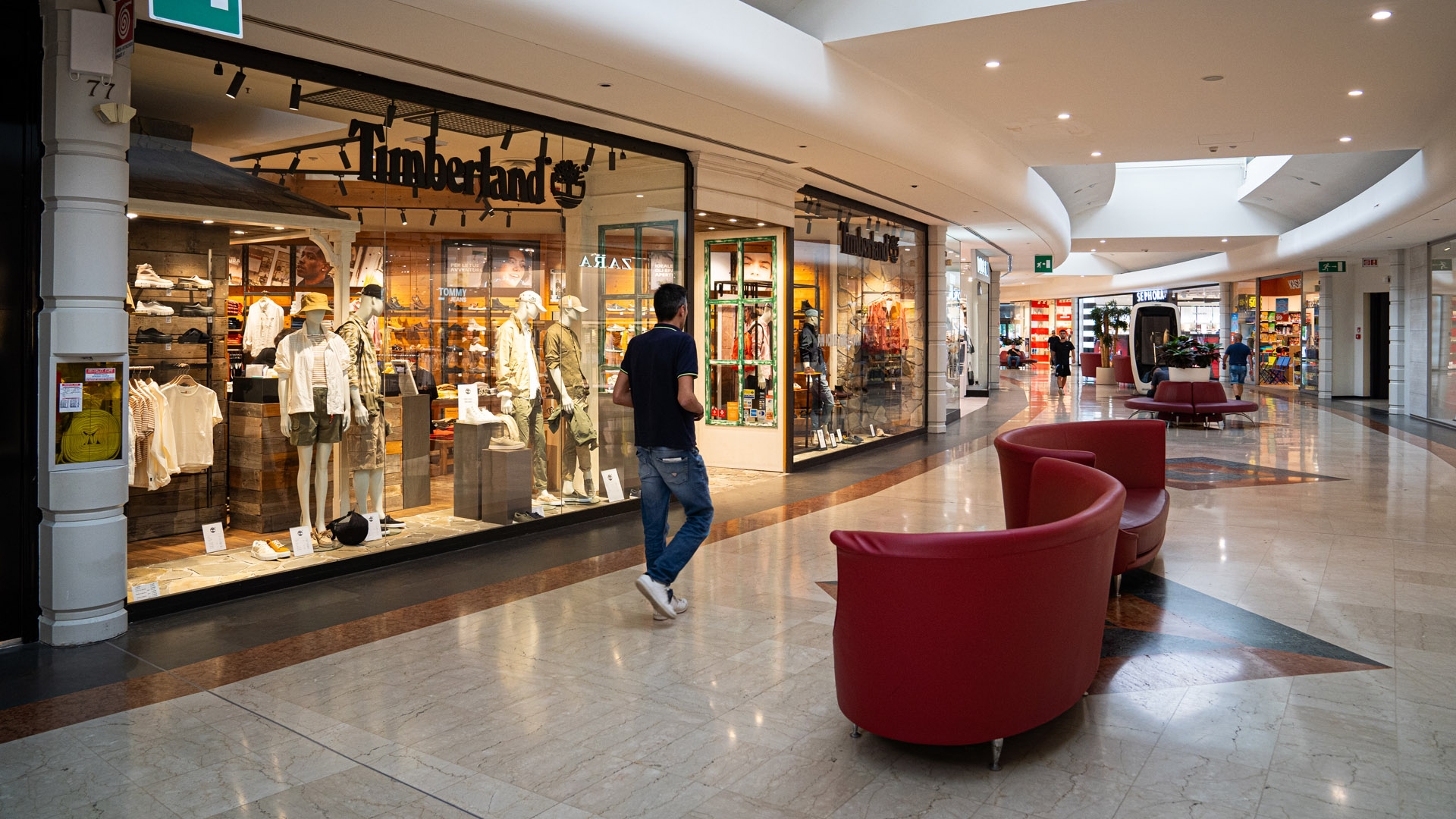 Foto Zini - Centro Commerciale Il Castello